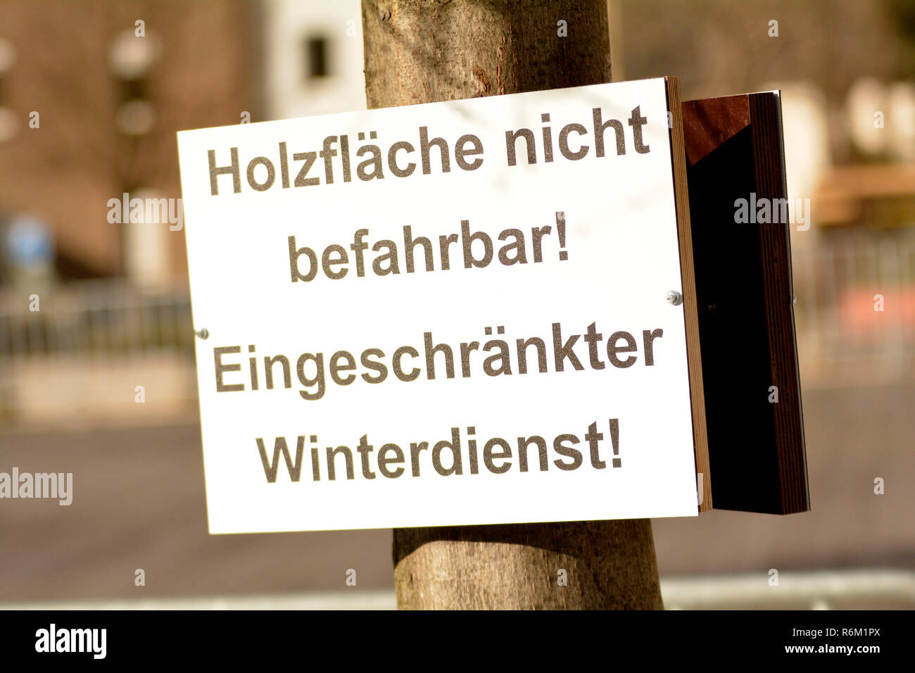 Hint sign hi-res stock photography and images - Alamy