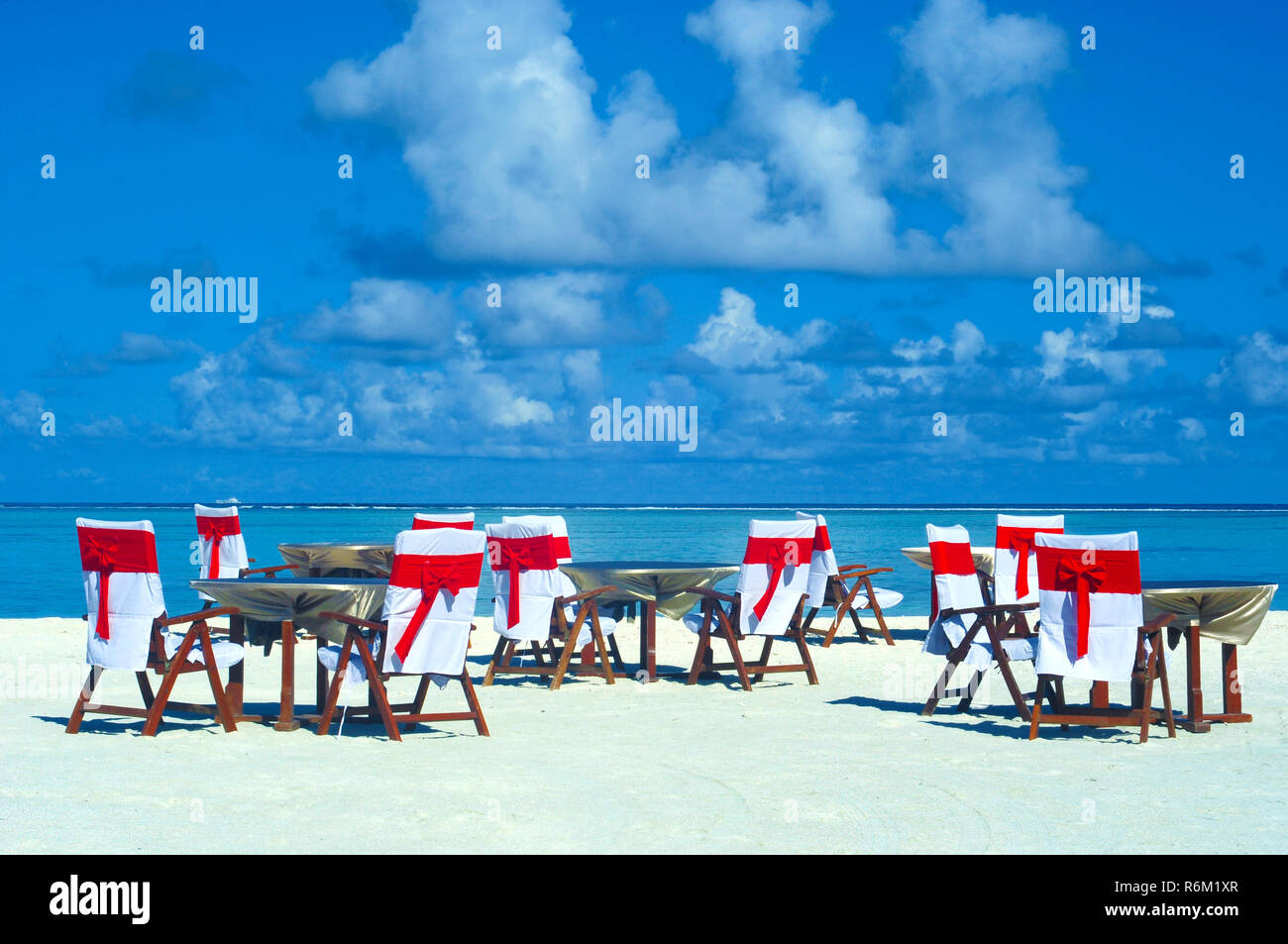 luxury dinner Maldives island Stock Photo - Alamy