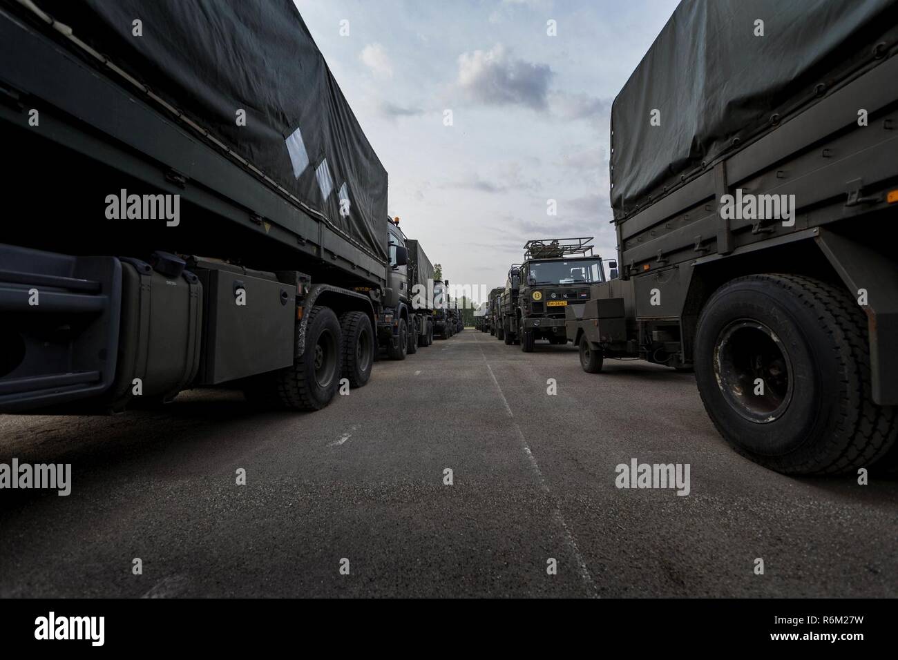 Dutch Marines in cooperation of MOVECON units load their equipment on ...
