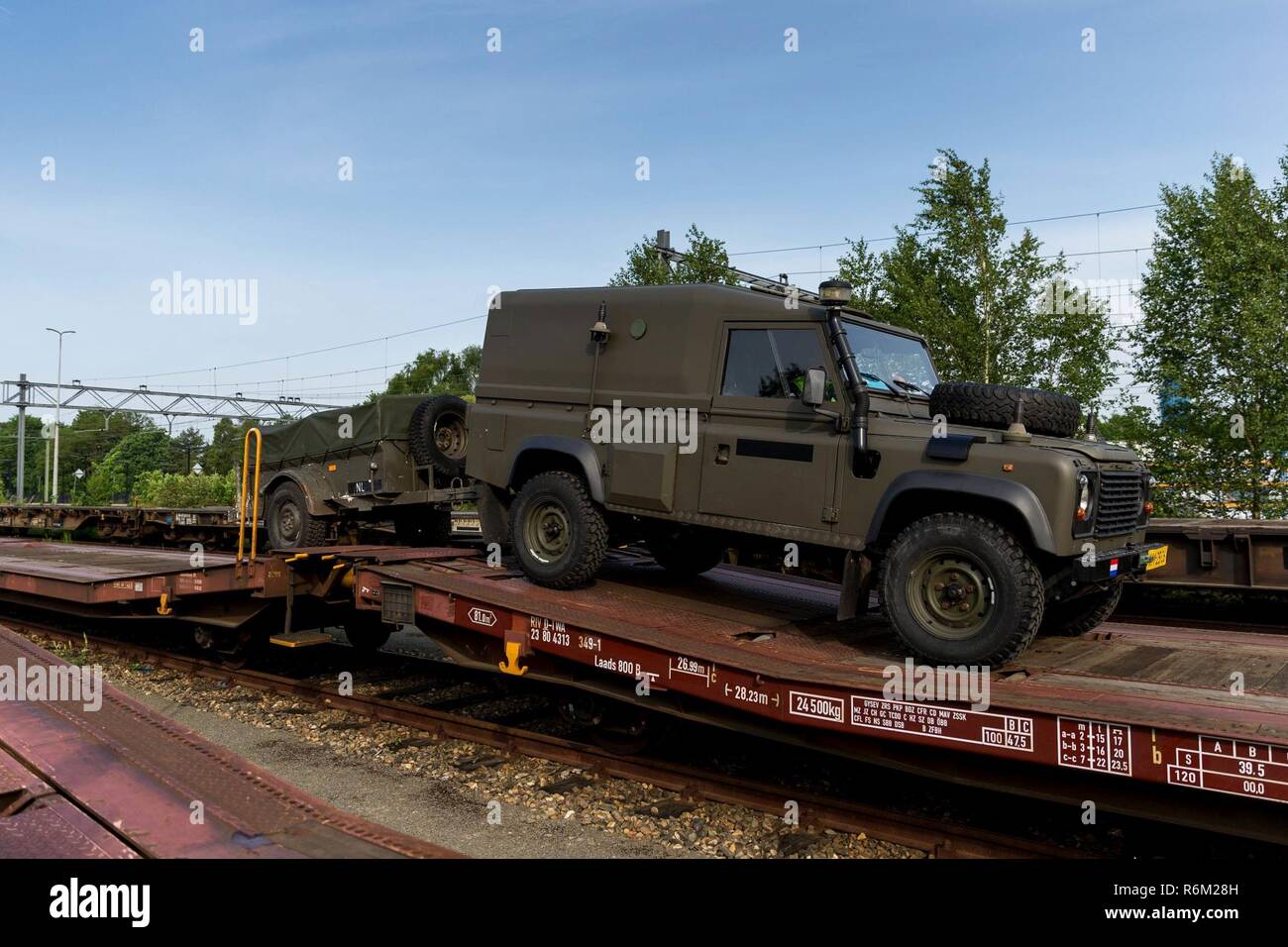 Dutch Marines in cooperation of MOVECON units load their equipment on ...