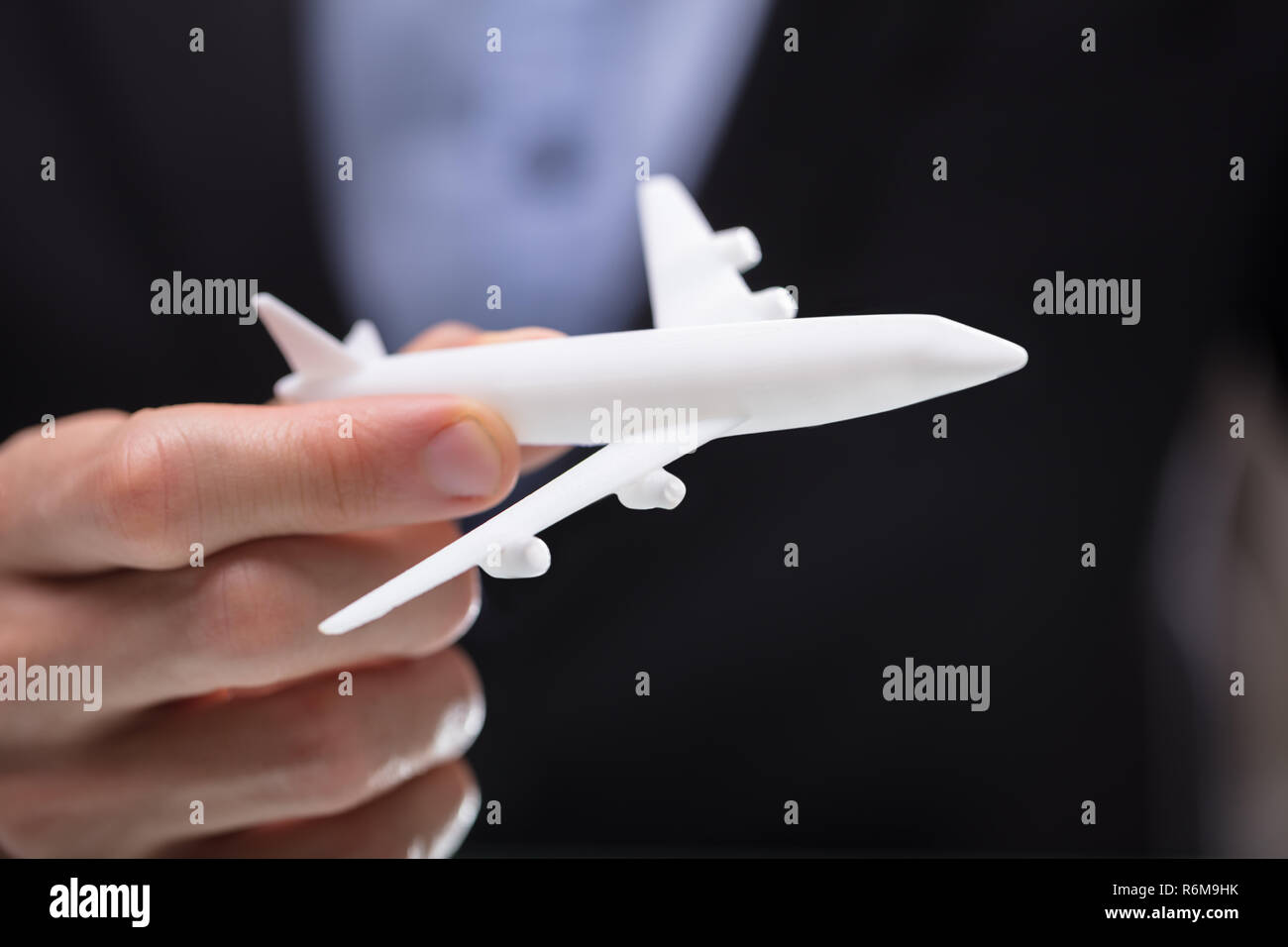 Airplane employee check hi-res stock photography and images - Alamy