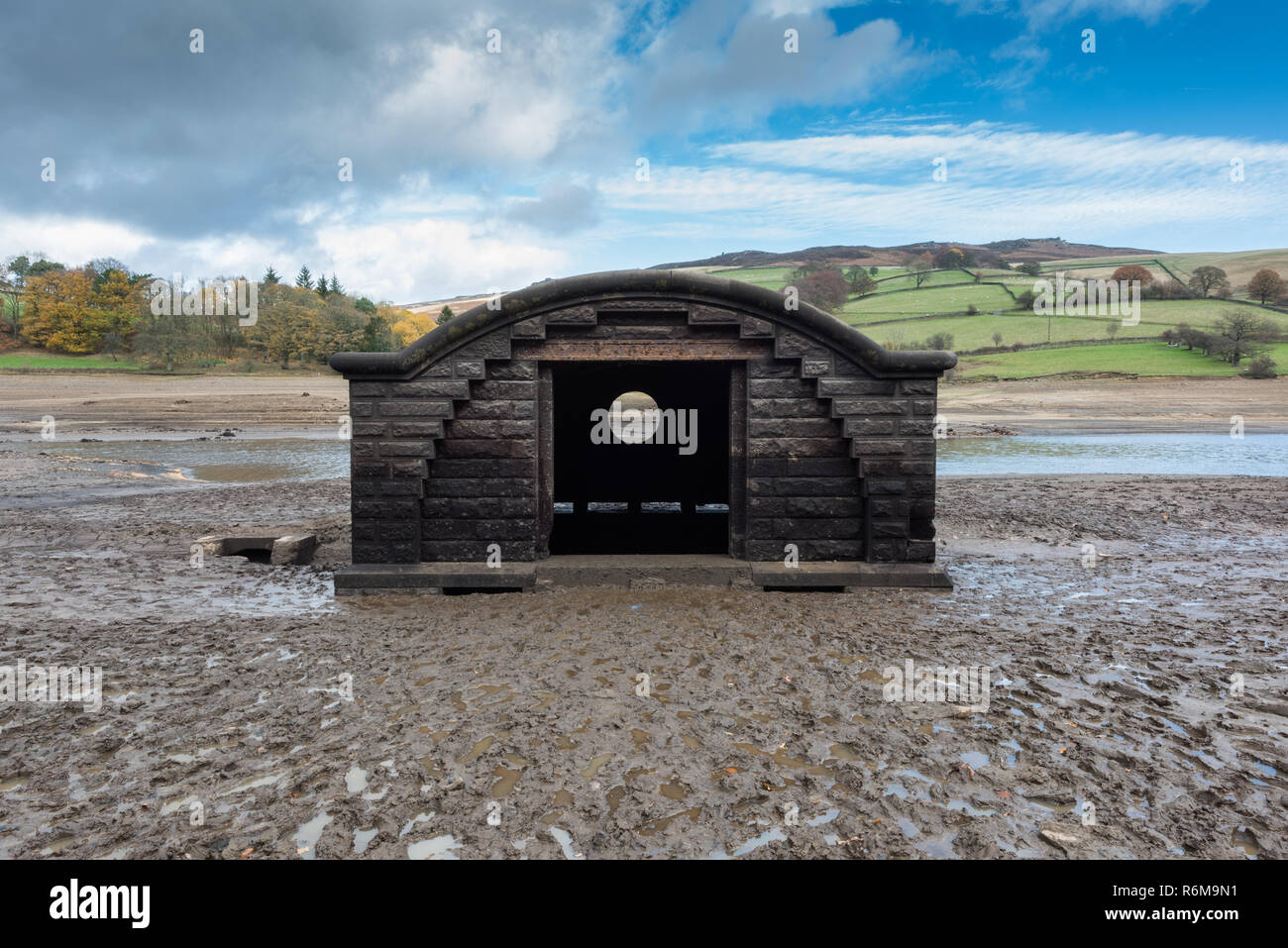 Pump house exposed by low water levels of the Ladybower Reservoir, Peak ...