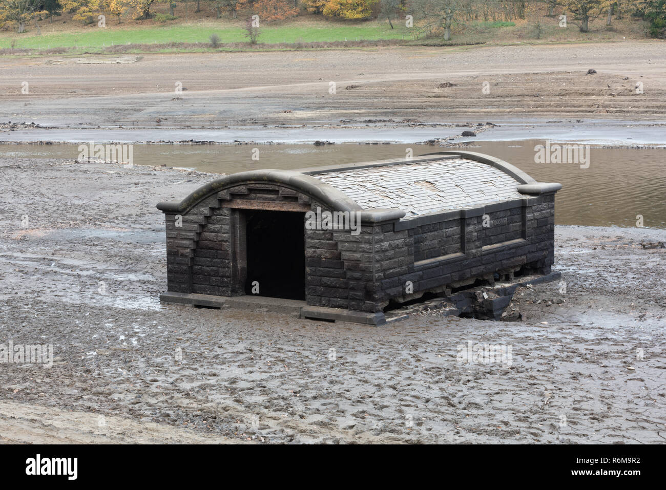 Pump house exposed by low water levels of the Ladybower Reservoir, Peak ...