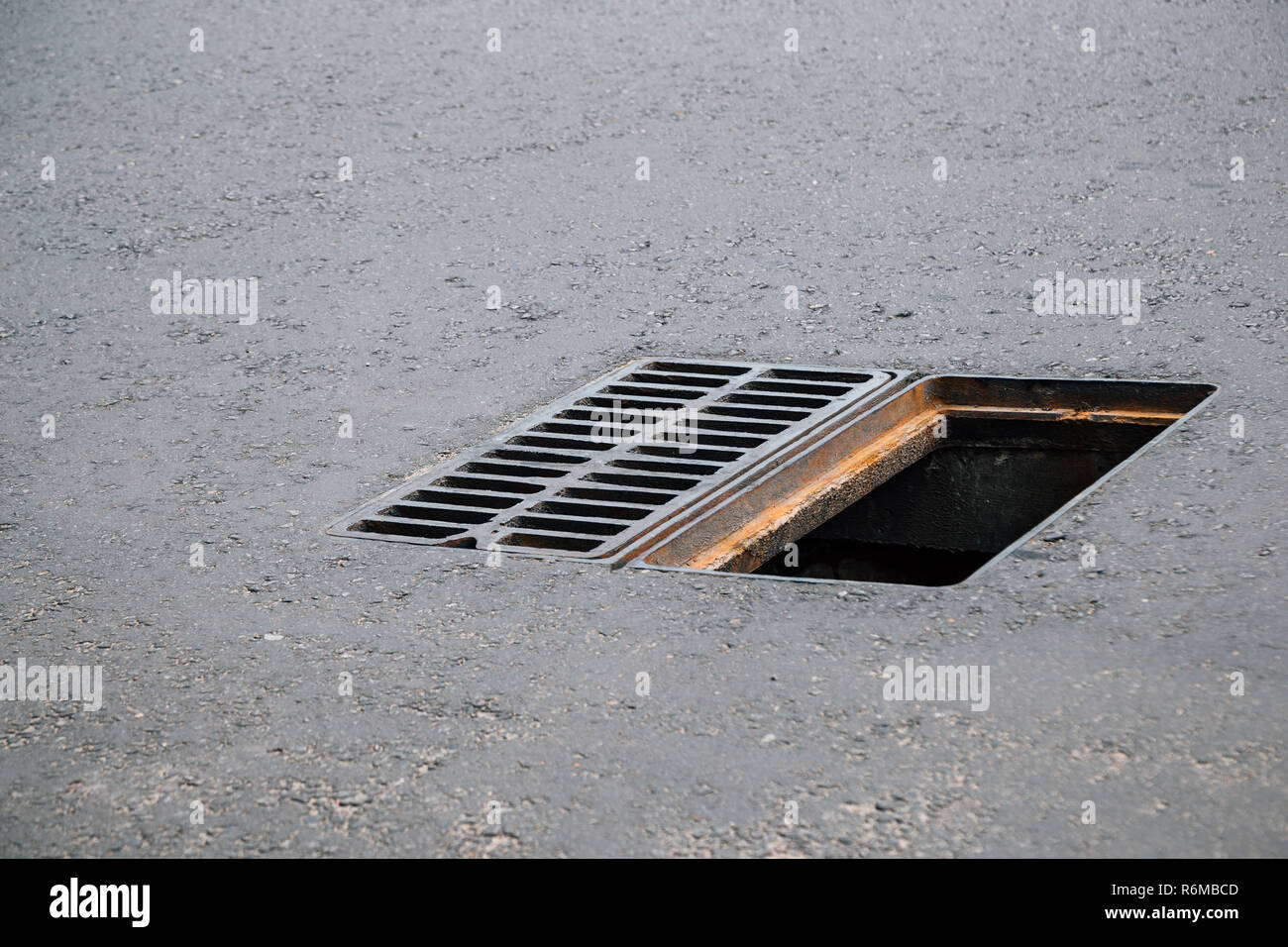 Manhole Detail Stock Photos & Manhole Detail Stock Images - Alamy