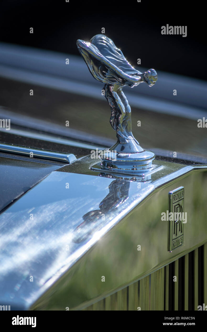 Flying lady emblem hi-res stock photography and images - Alamy
