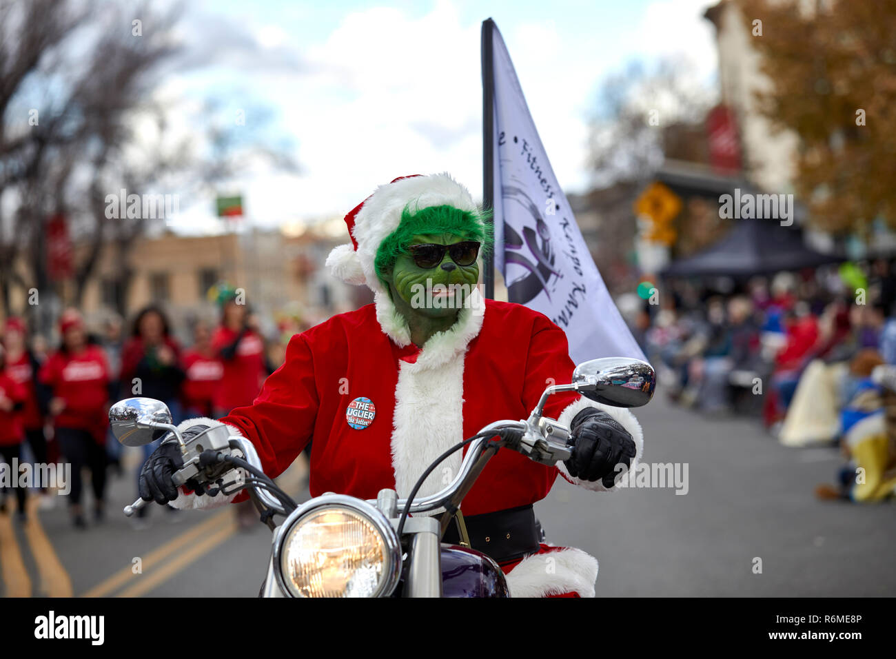 The grinch is in the parade hi-res stock photography and images - Alamy