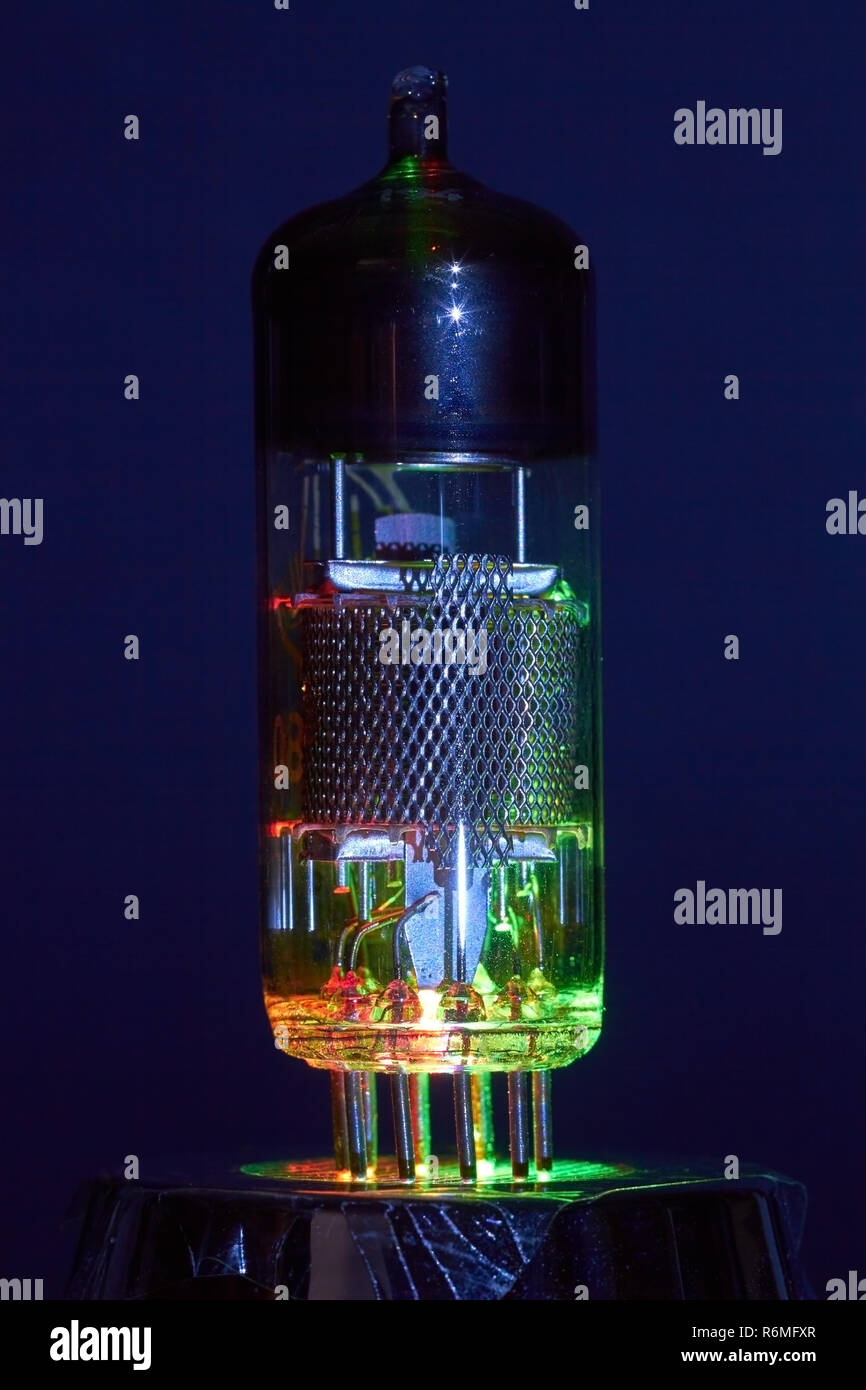 Electron tube hi-res stock photography and images - Alamy