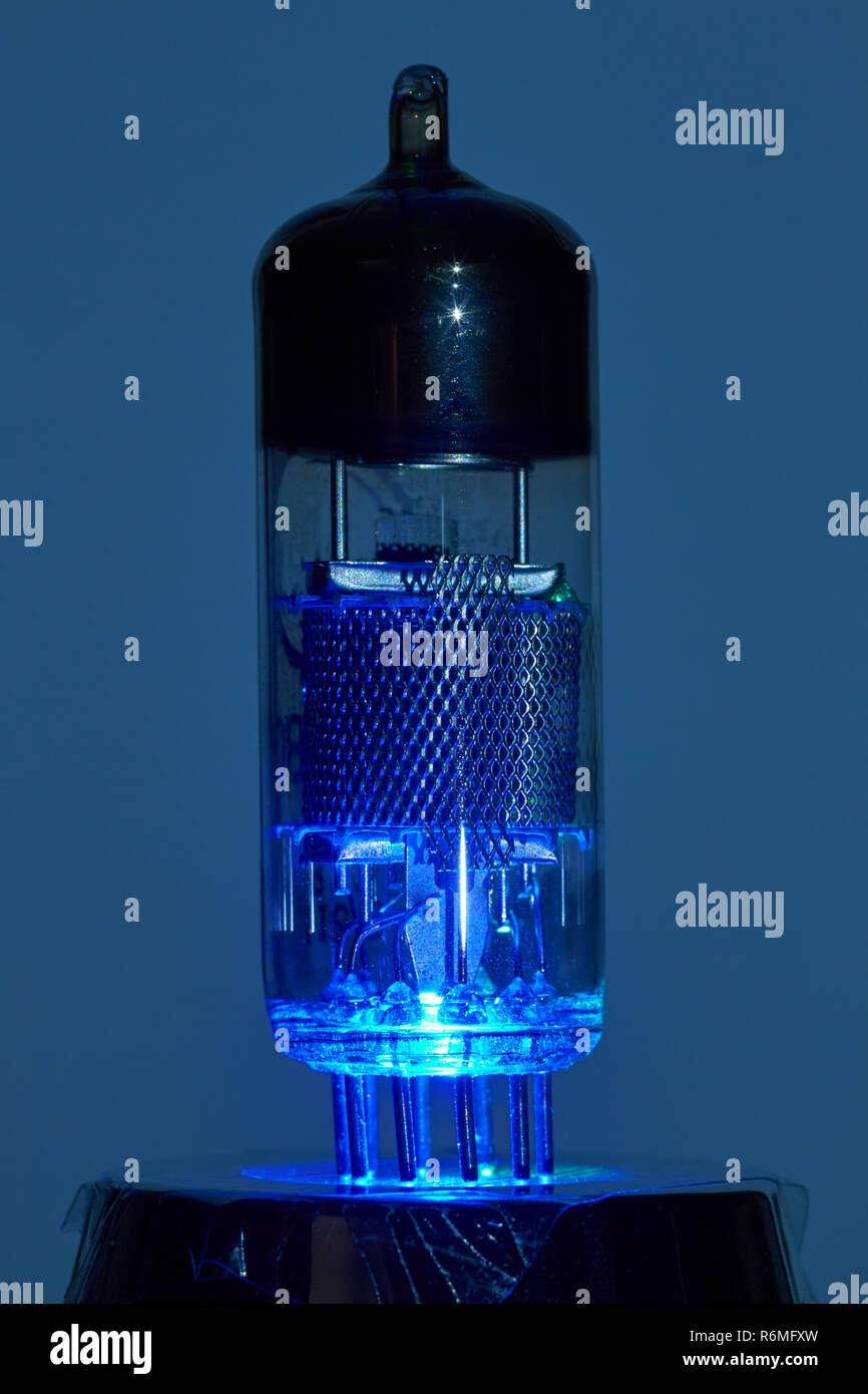 Old electron tubes hi-res stock photography and images - Alamy