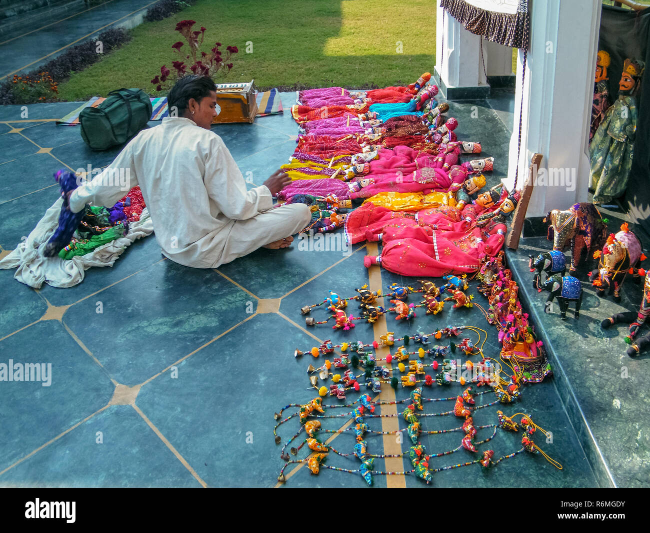 Colourful puppets hi-res stock photography and images - Alamy