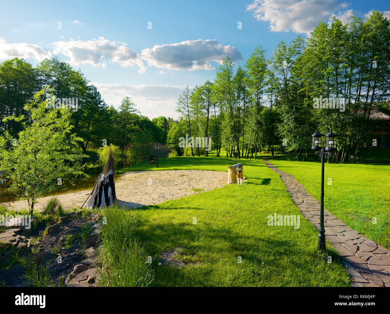 Country style on footpath countryside hi-res stock photography and ...