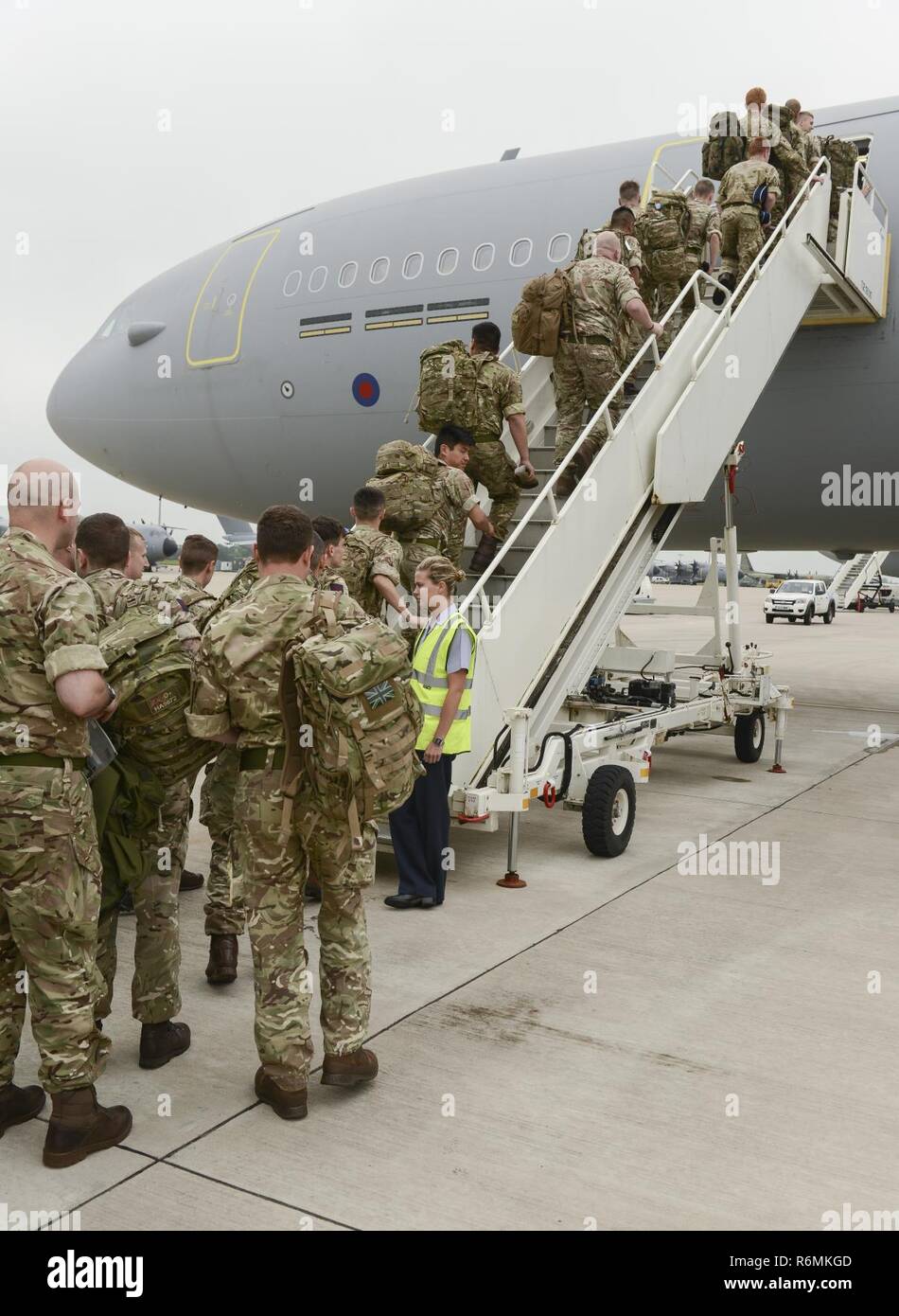 Troops from 20 Brigade (UK) deploy from RAF Brize Norton on Exercise ...