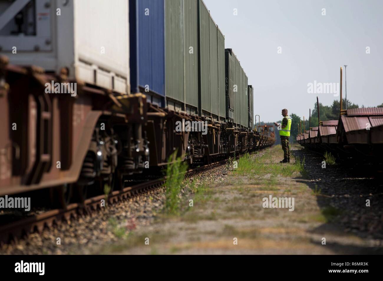 Dutch Marines in cooperation of MOVECON units load their equipment on ...