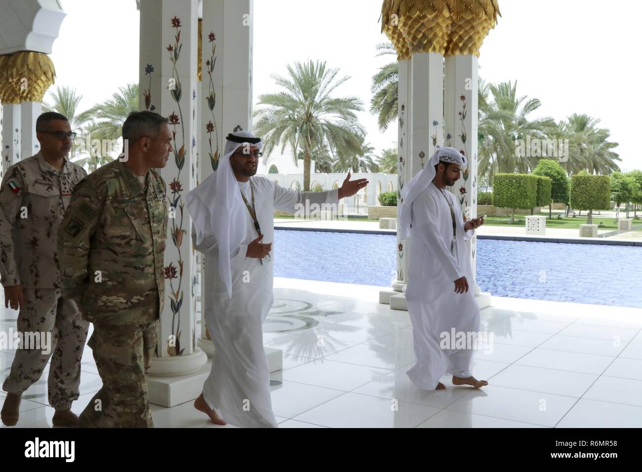 Lt. Gen. Michael Garrett, the commanding general of U.S. Army Central ...