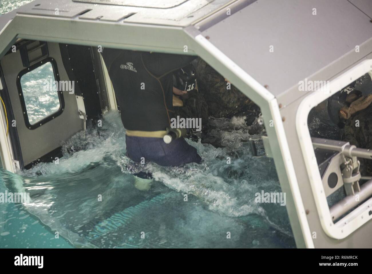 Downed helo hi-res stock photography and images - Alamy