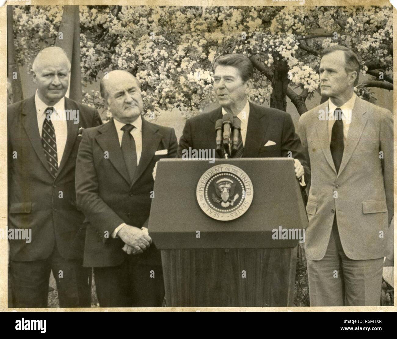 PRESIDENT REAGAN ANNOUCES SCHOLASHIP PROGRAM FOR CARIBBEAN STUDENTS TO ...