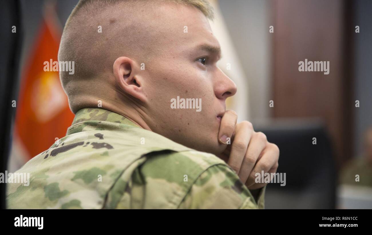 U s army spc justin m carter hi-res stock photography and images - Alamy