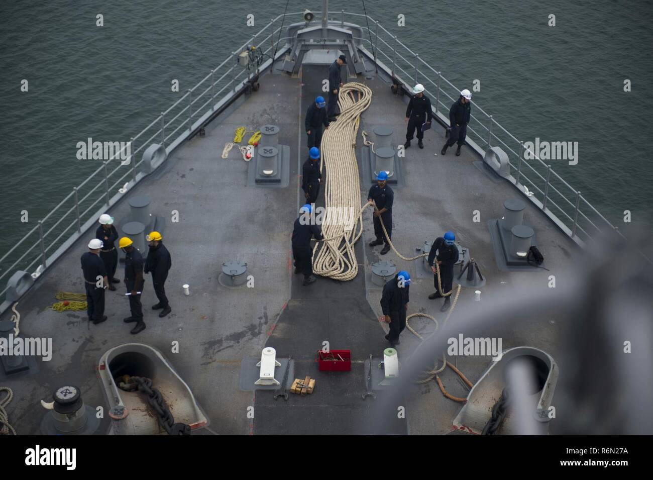 PACIFIC OCEAN (May 31, 2017) Sailors assigned to the amphibious dock ...