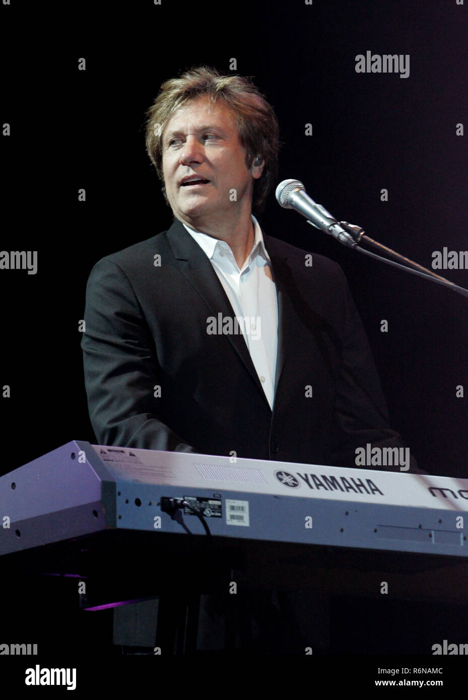 Robert lamm chicago hi-res stock photography and images - Alamy