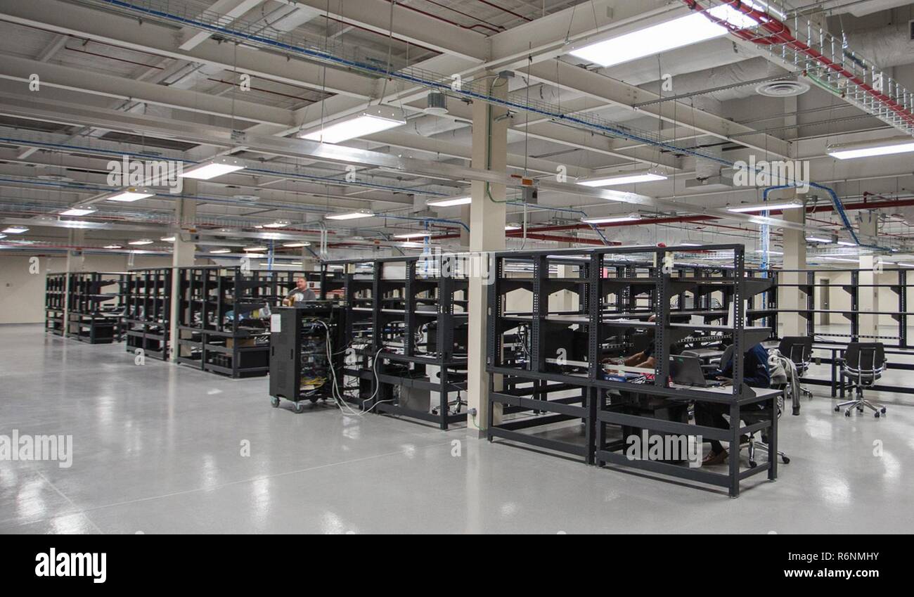 Tactical ground reporting system hi-res stock photography and images ...