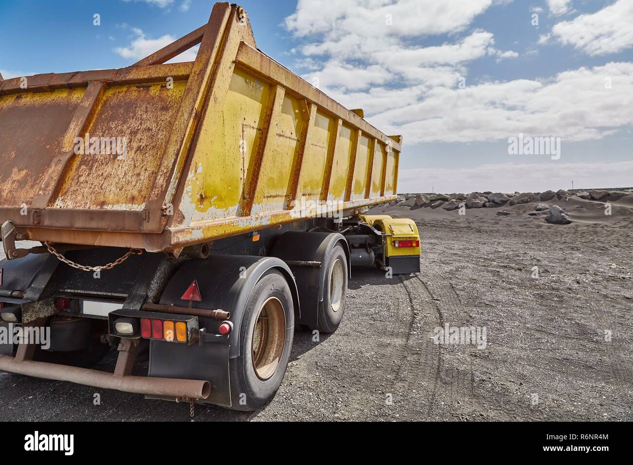 Yellow Dump Truck Stock Photo - Alamy