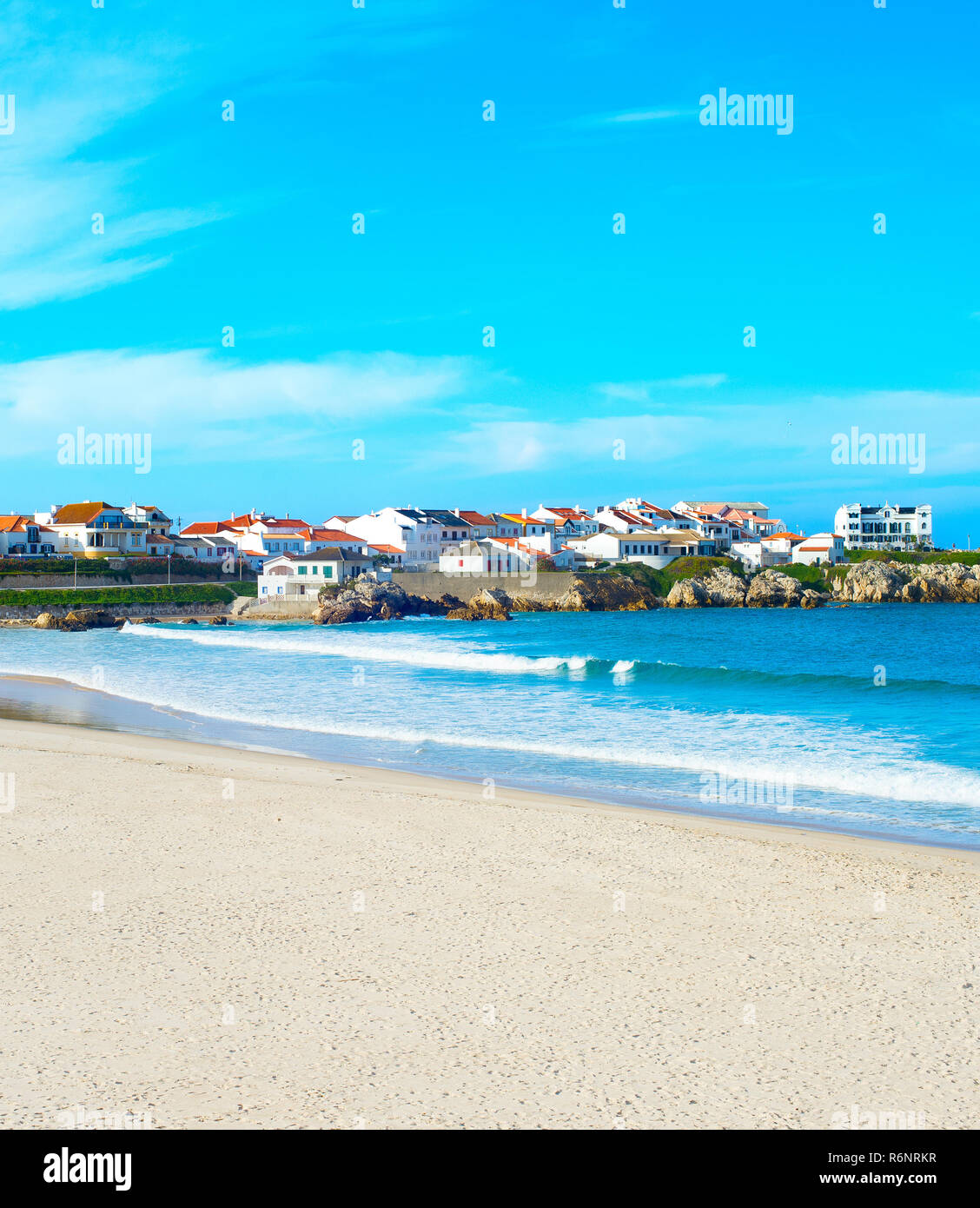 Portuguese town on the ocean shore. Baleal, Portugal Stock Photo - Alamy