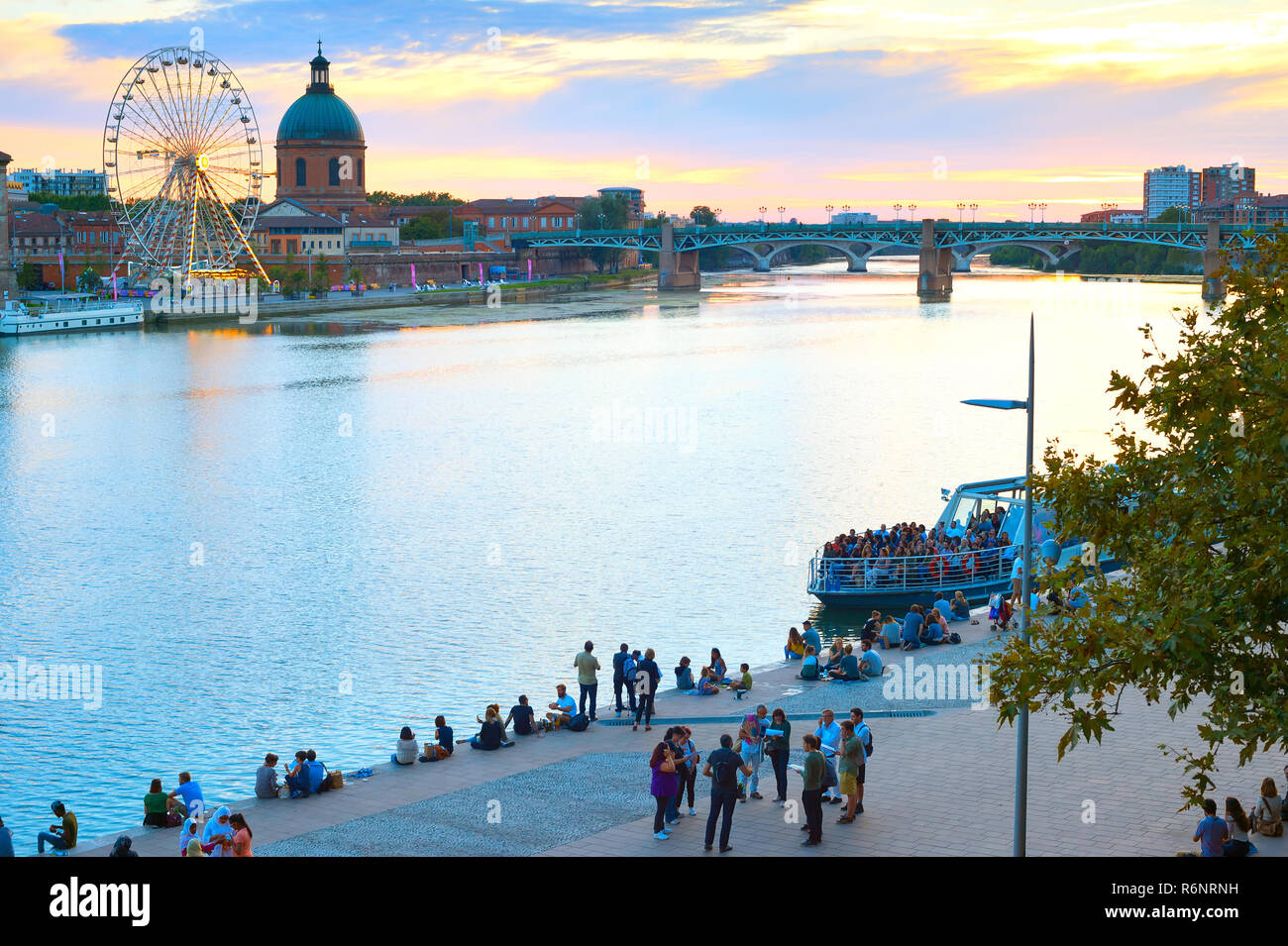 Toulouse france sunset hi-res stock photography and images - Alamy