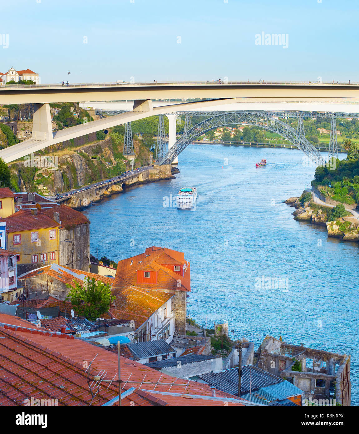 Cruising on river douro hi-res stock photography and images - Alamy