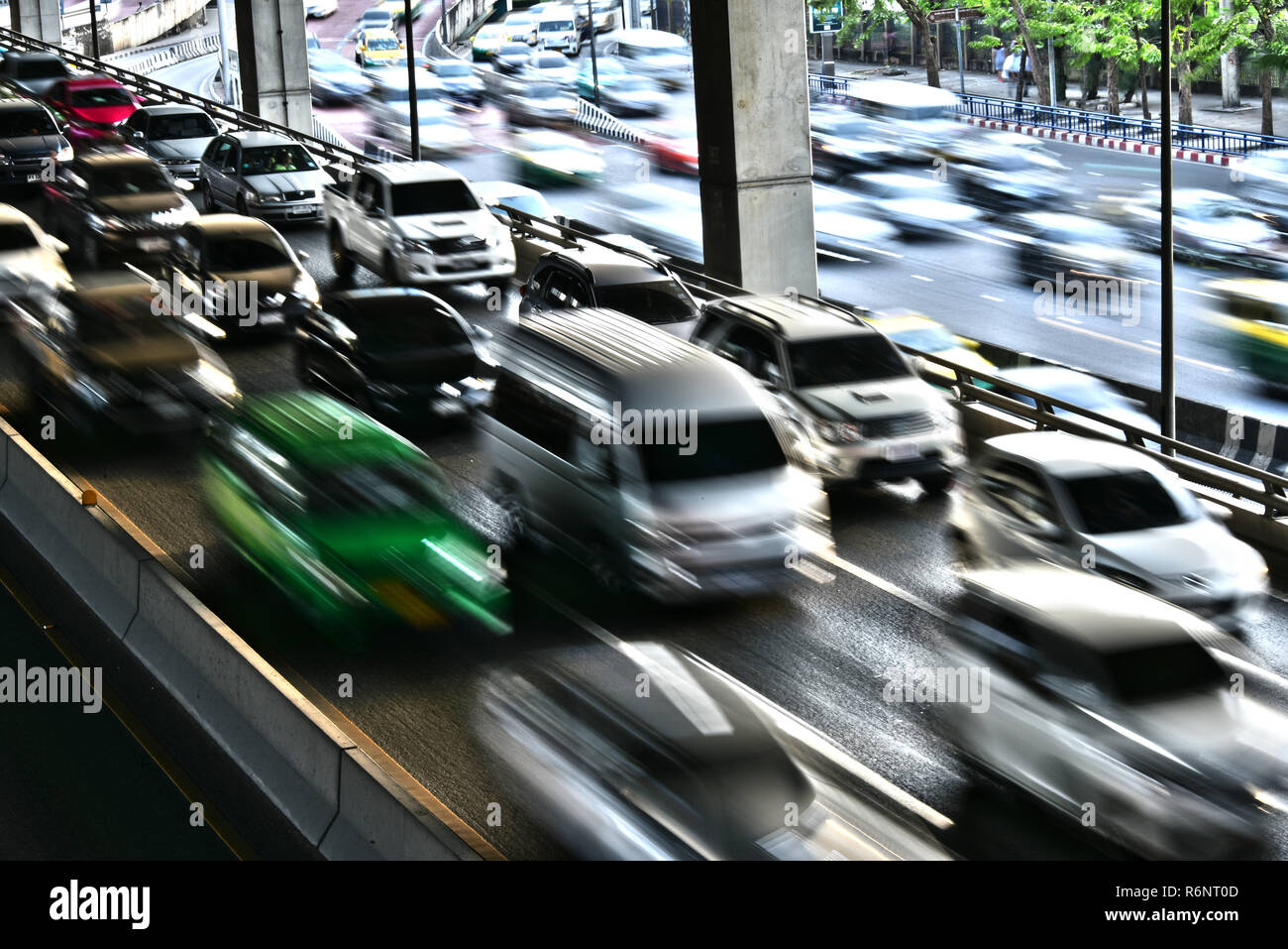 Controlled-access highway in Bangkok during rush hour Stock Photo - Alamy
