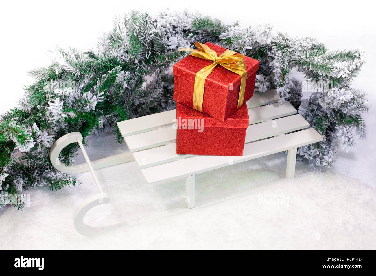 Tree sled wrapped hi-res stock photography and images - Alamy
