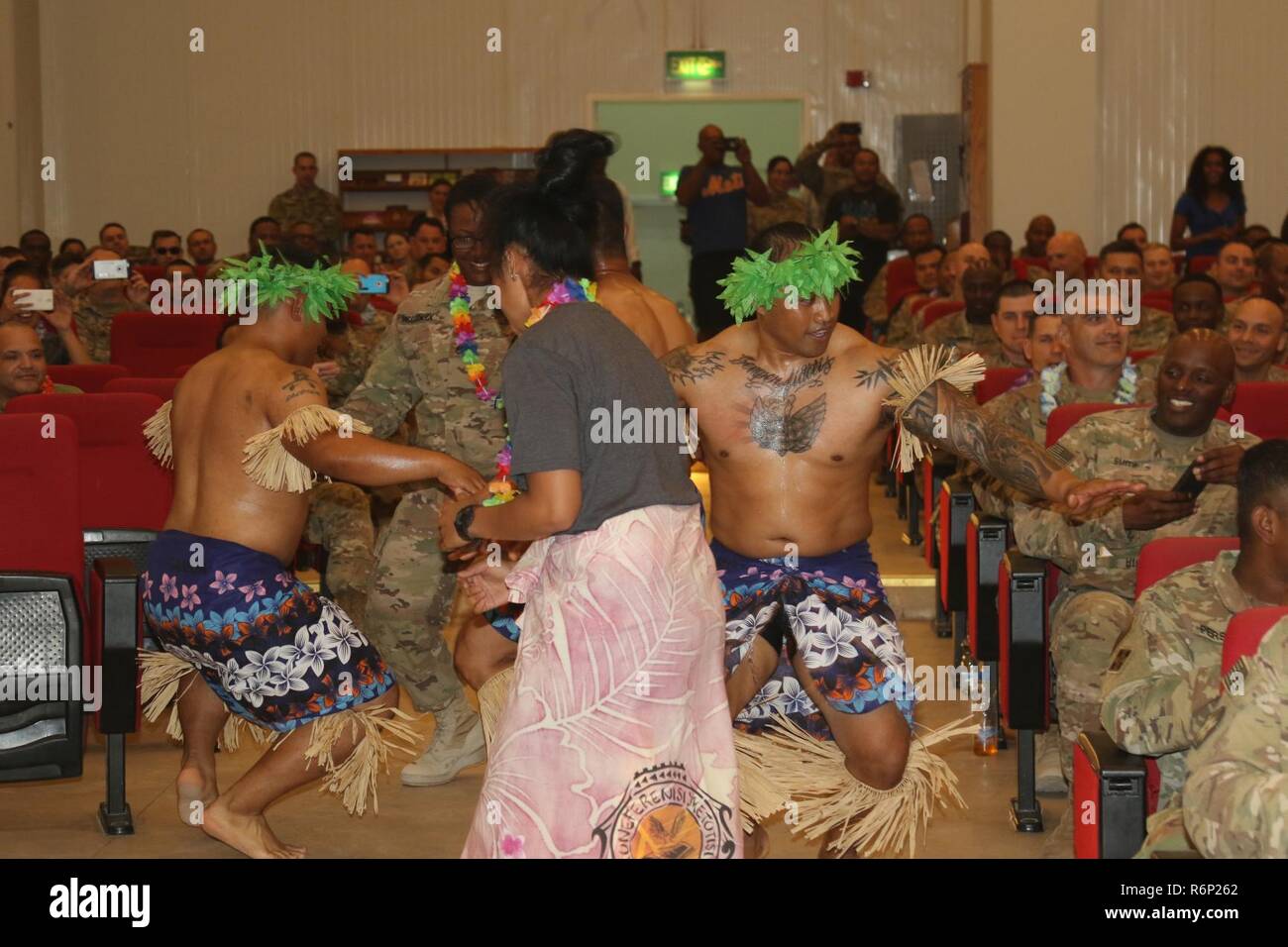 Asian dance forms hi-res stock photography and images - Alamy