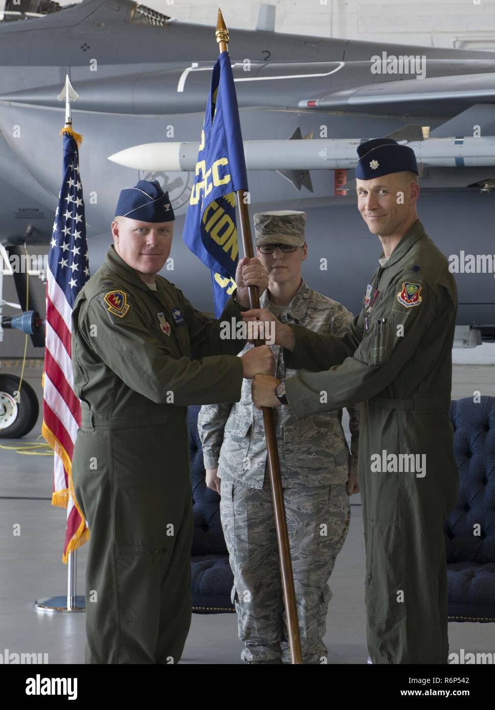 Lt Col. Gary Marlowe(Right) relinquishes command of the 389th Fighter ...