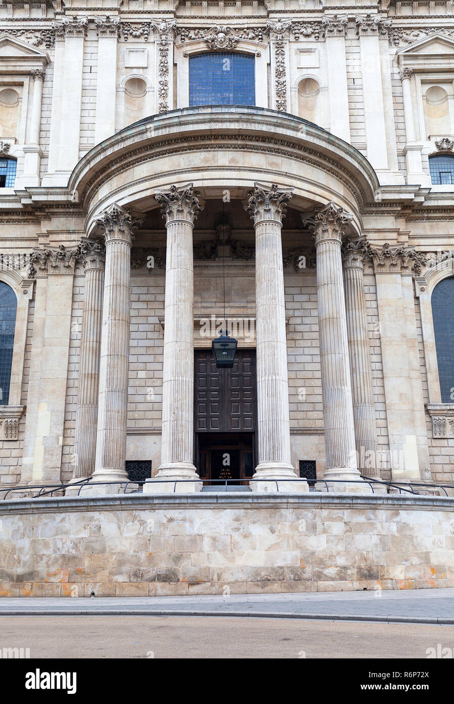 18th century St Paul Cathedral, decorative columns, London, United ...