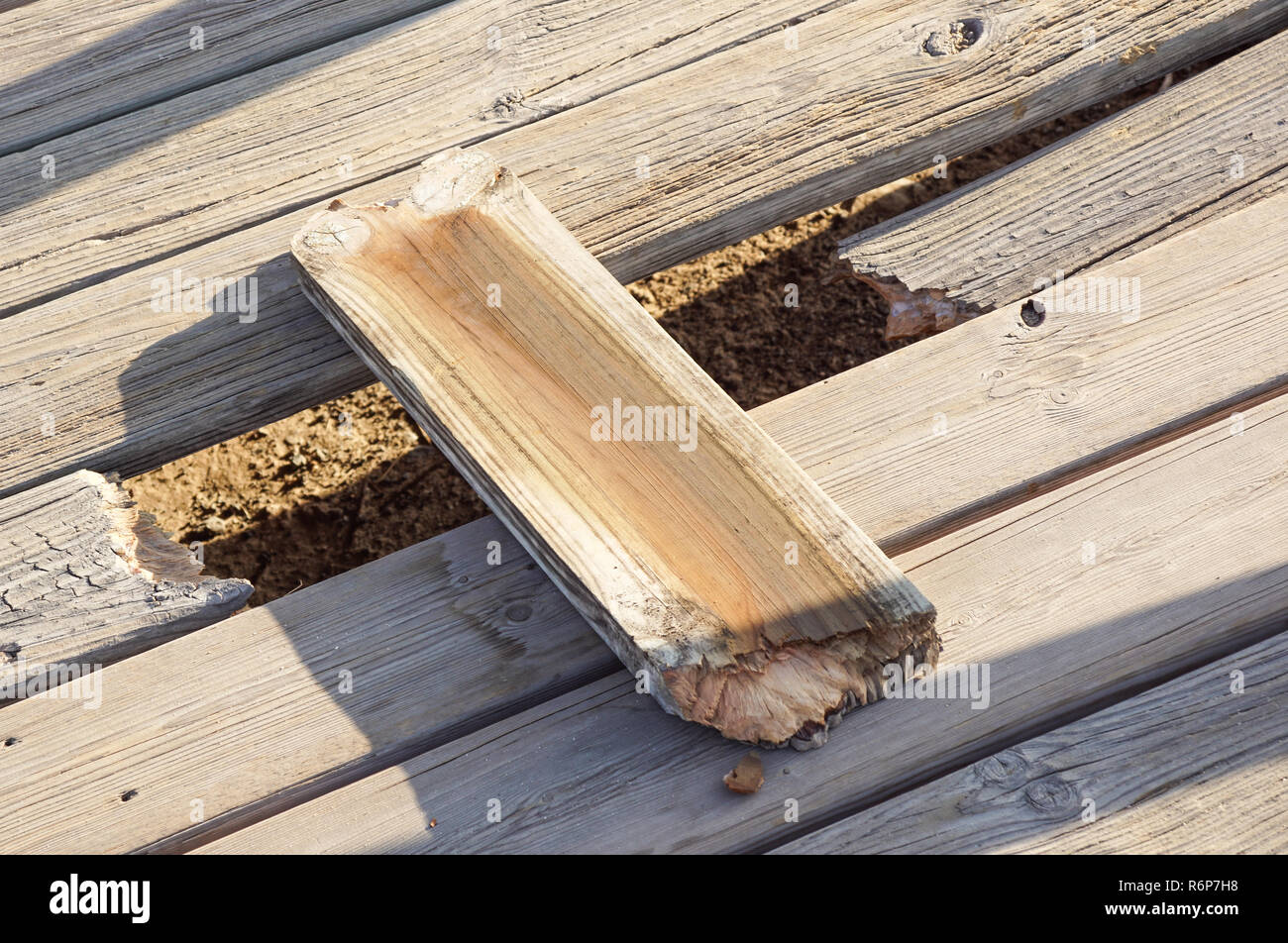 Broken wood beam hi-res stock photography and images - Alamy