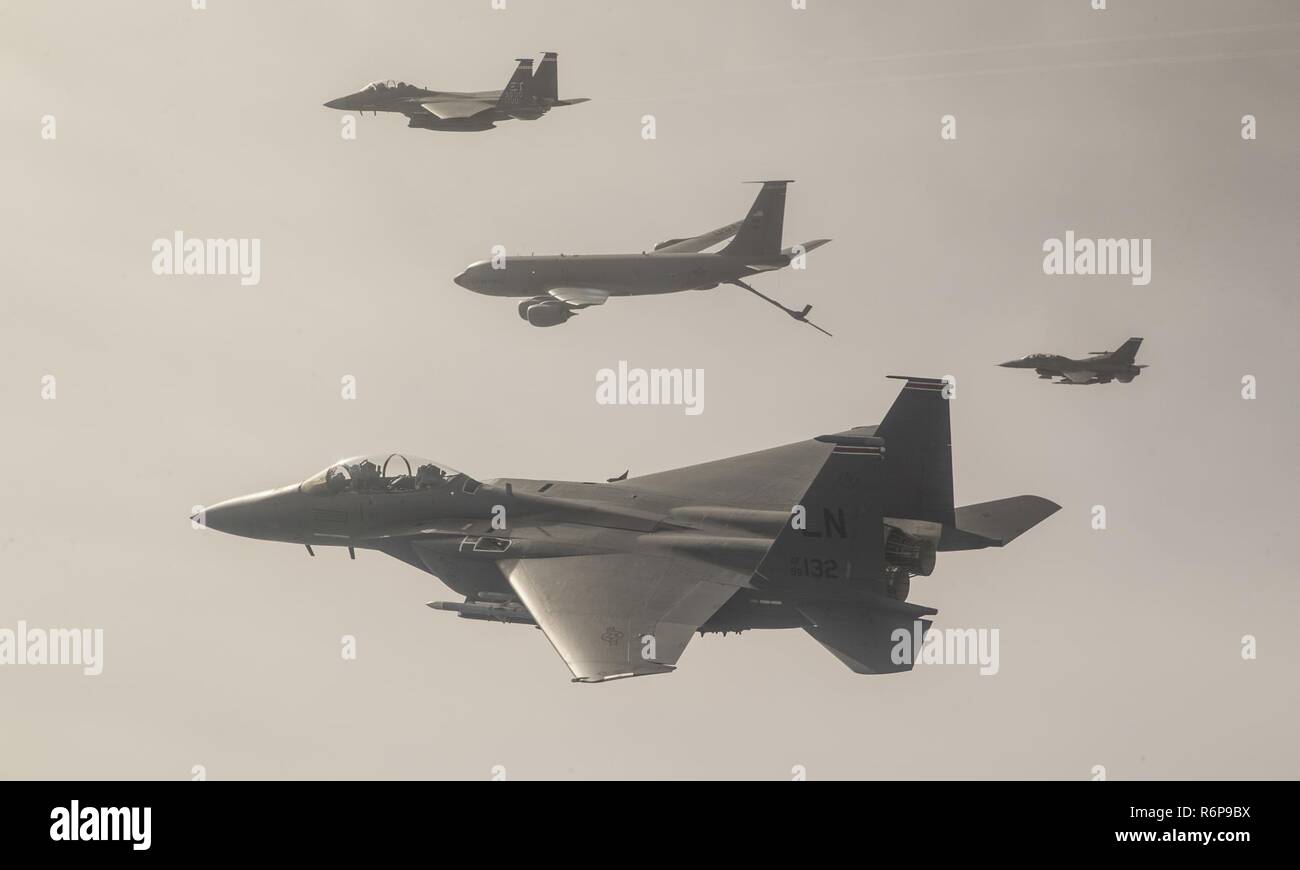 Members of the 40th Flight Test Squadron and 96th Operations Group flew ...