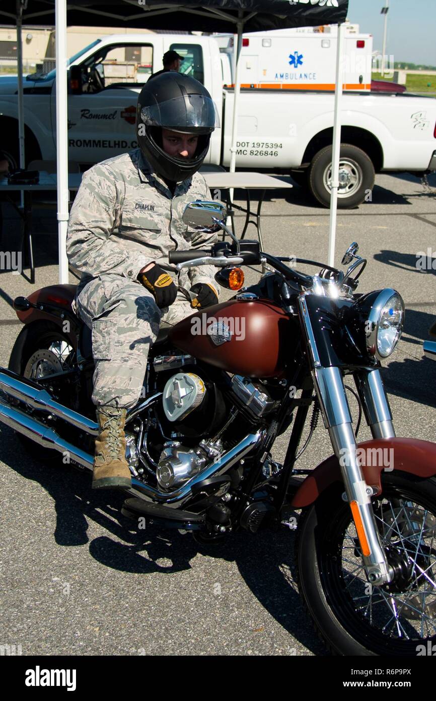 Us army harley davidson motorcycle hi-res stock photography and images ...
