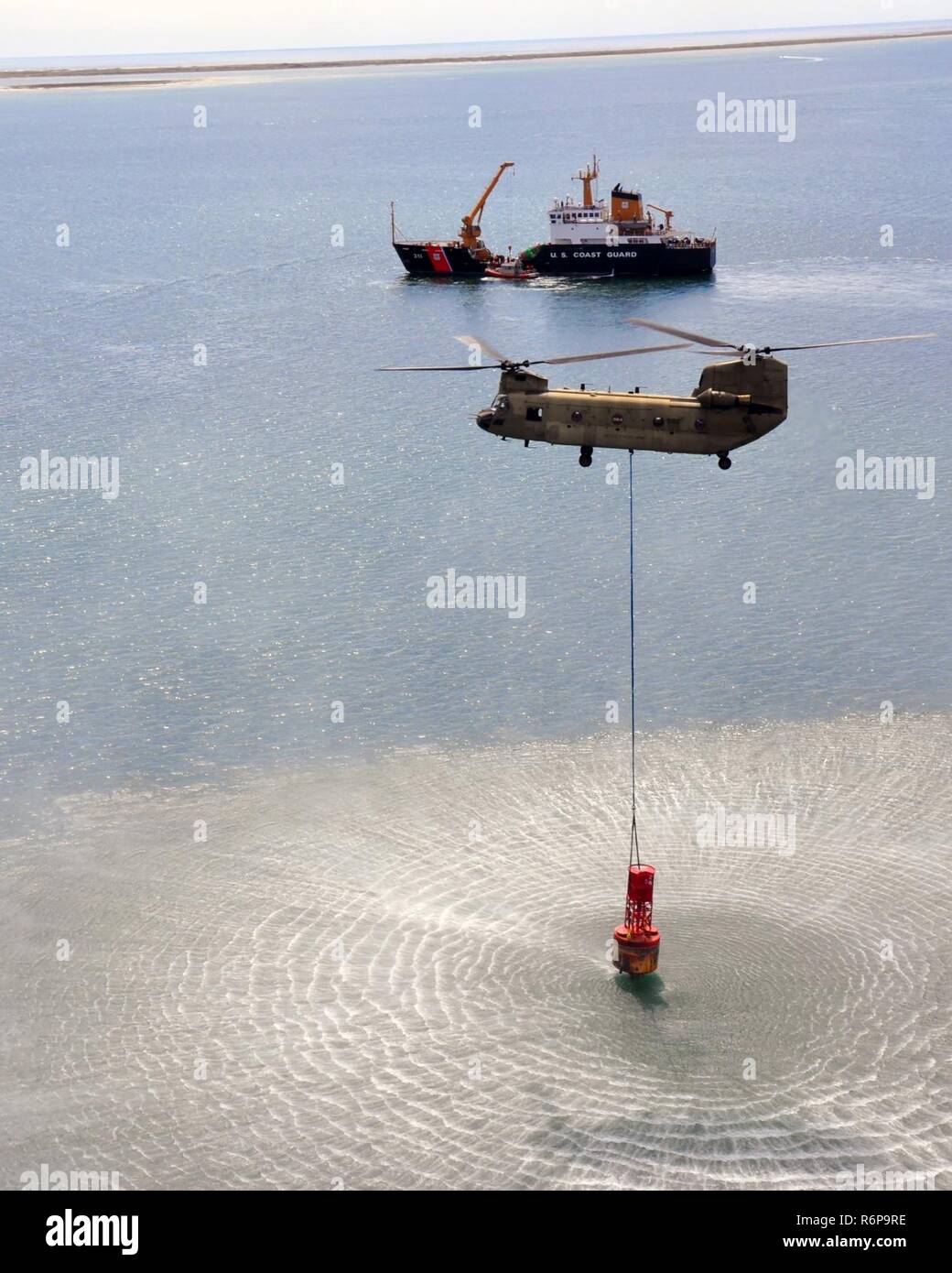 U s coast guard cutter oak hi-res stock photography and images - Alamy