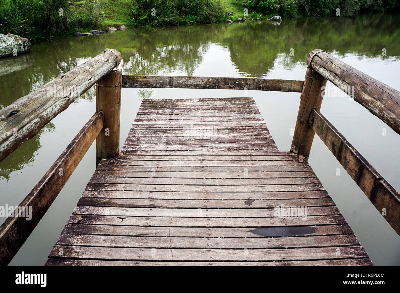 bridge lookout wooden structure lake park nature Stock Photo - Alamy