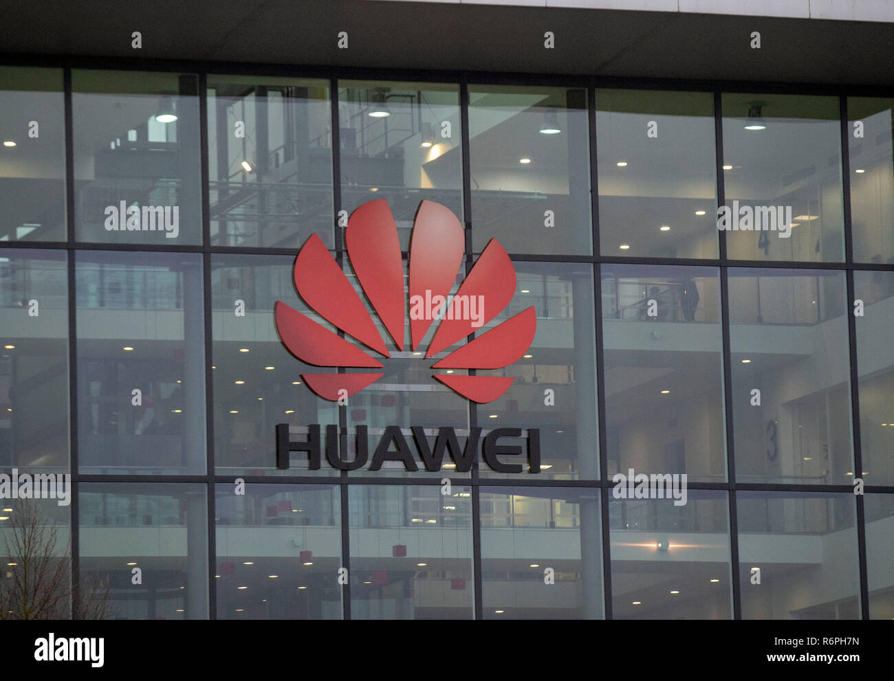 Huawei headquarters hi-res stock photography and images - Alamy