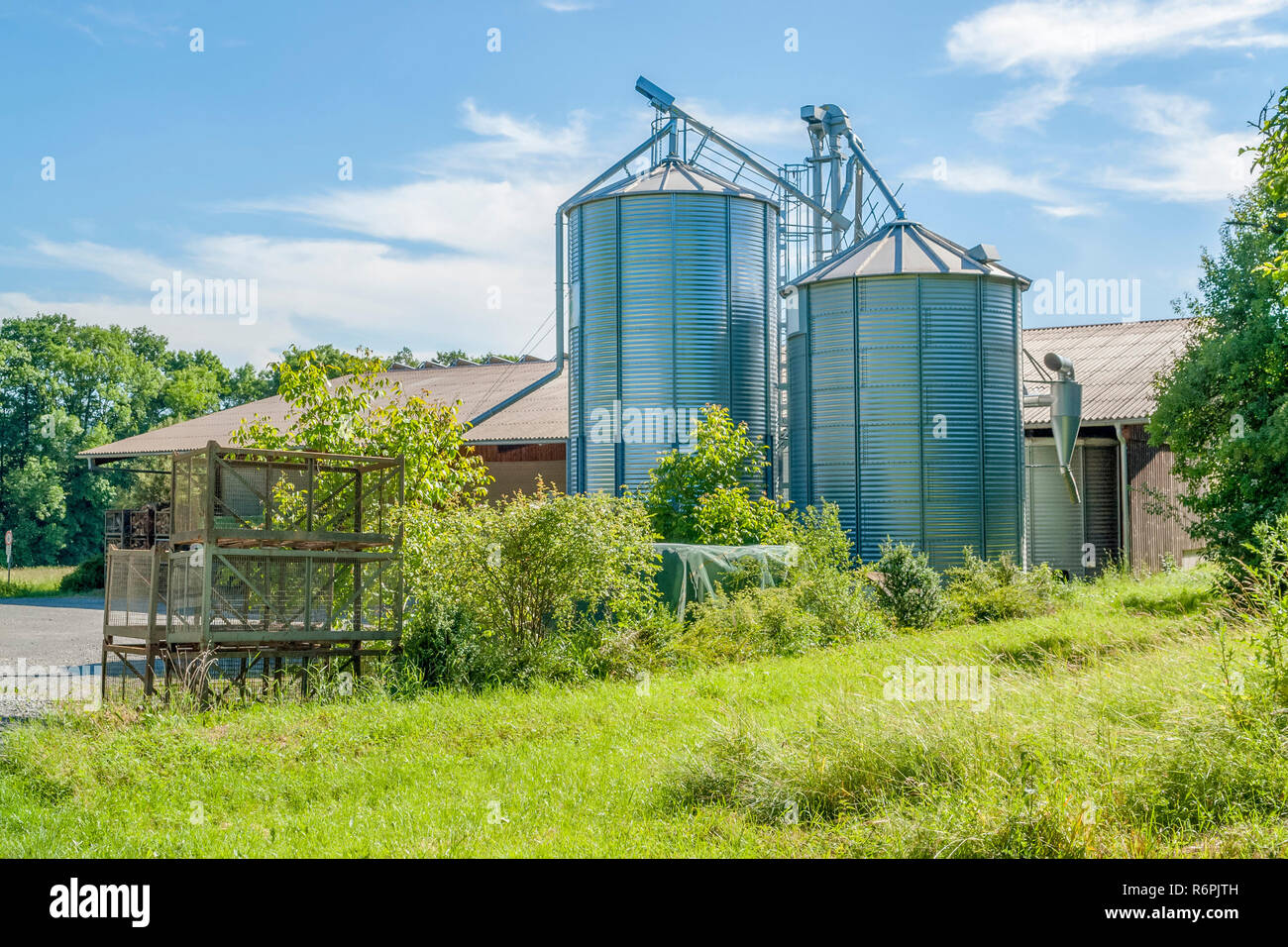 farm with silos Stock Photo - Alamy