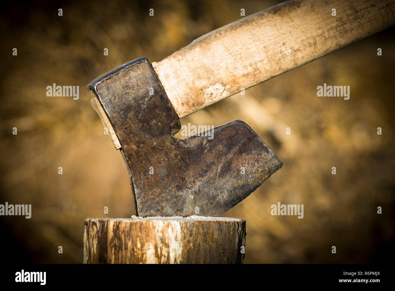 Felling axe hi-res stock photography and images - Alamy