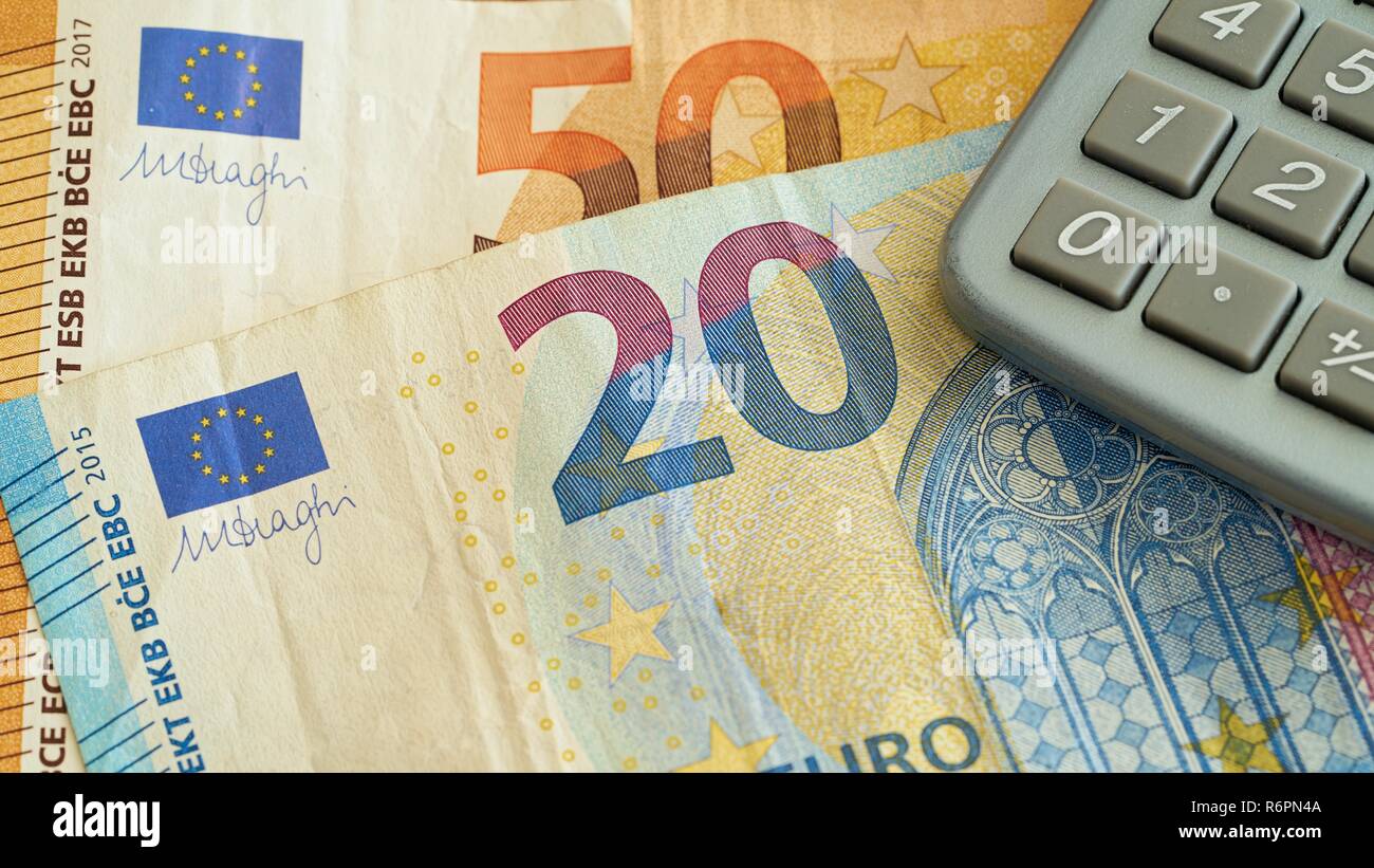 Currency conversion table hi-res stock photography and images - Alamy