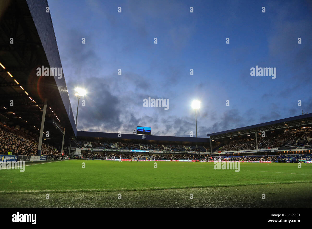 Qpr stadium hi-res stock photography and images - Alamy