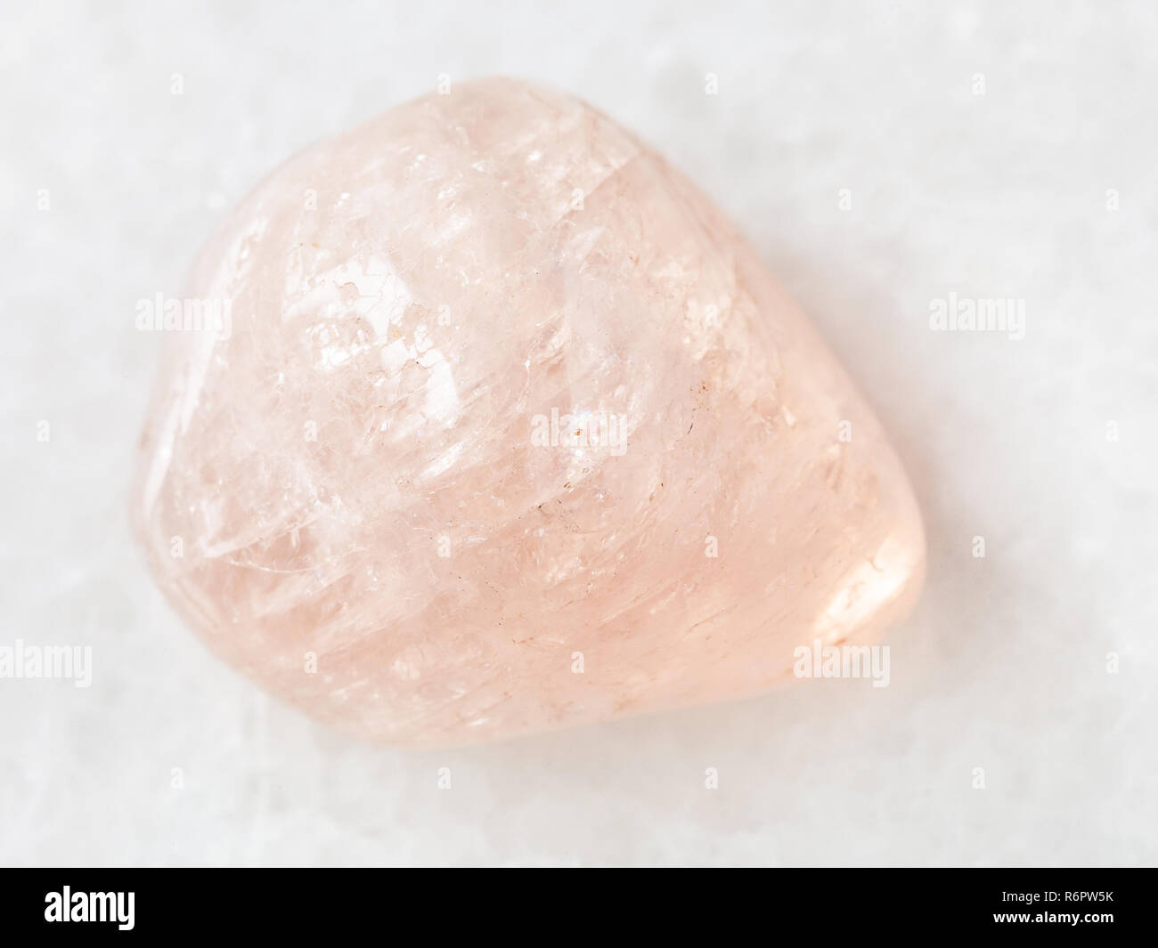 Pink beryl hi-res stock photography and images - Alamy
