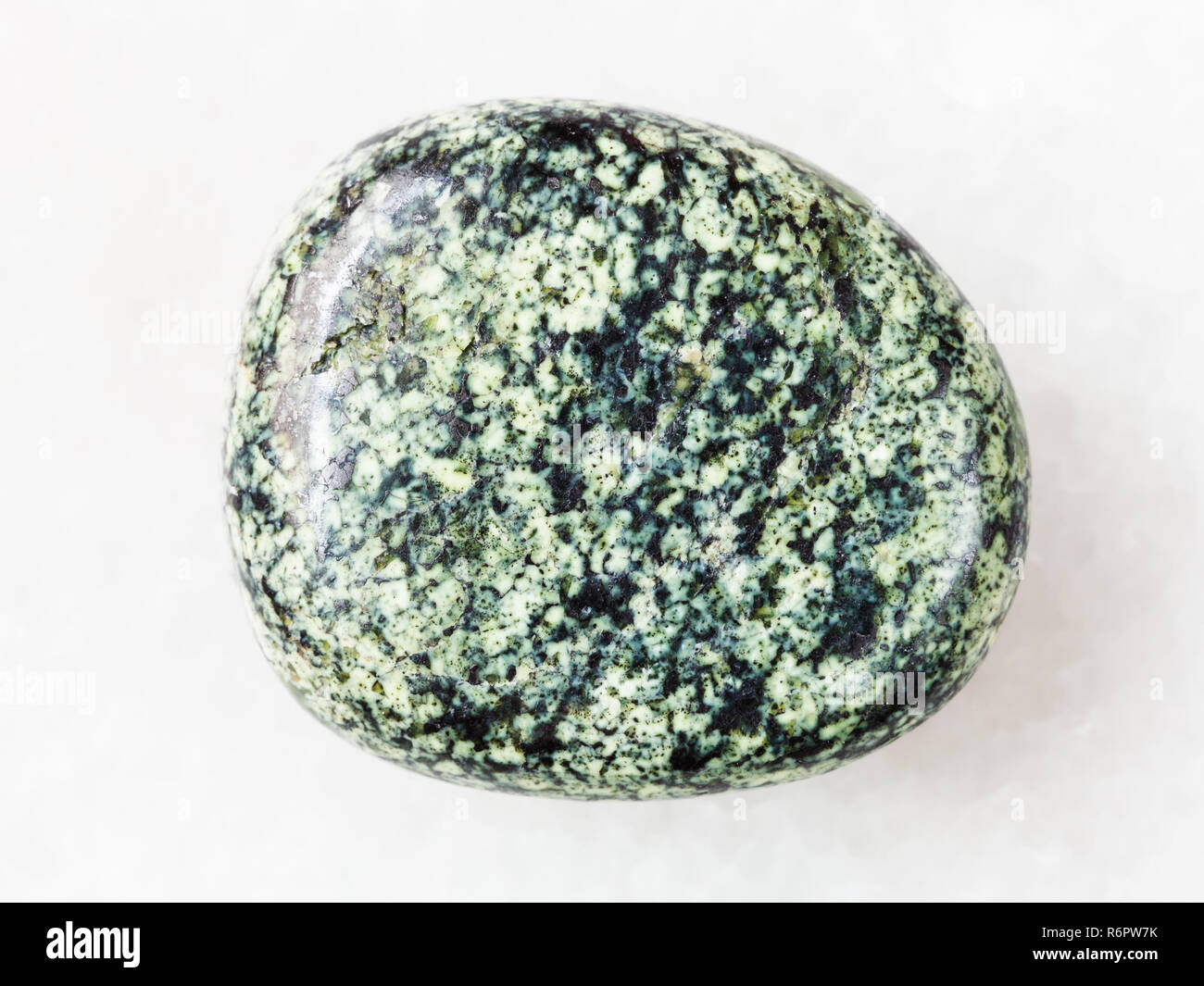 Serpentine rock geology material hi-res stock photography and images ...