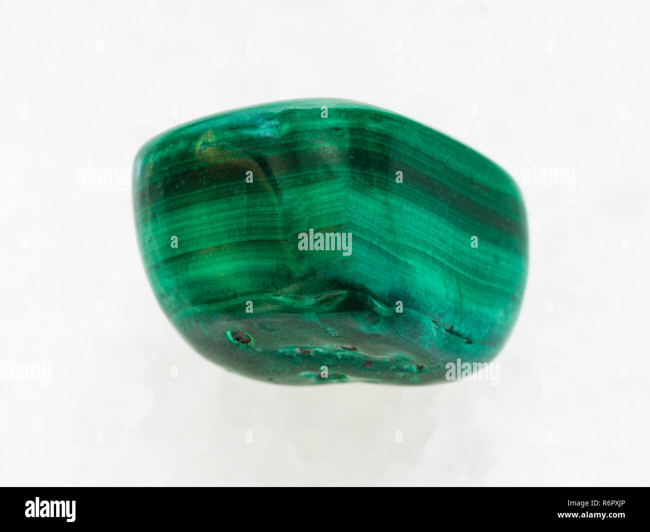 Tumbled malachite hi-res stock photography and images - Alamy