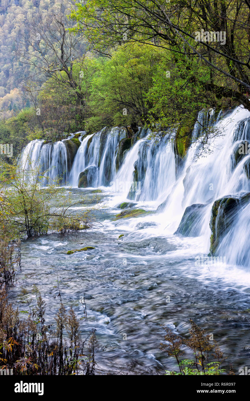 Arrow Bamboo Lake Waterfalls, Jiuzhaigou National Park, Sichuan ...
