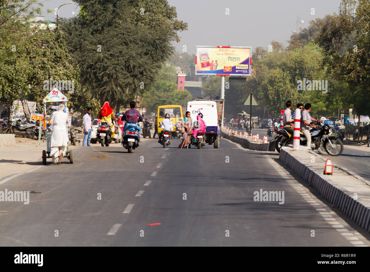 street traffic in india Stock Photo - Alamy