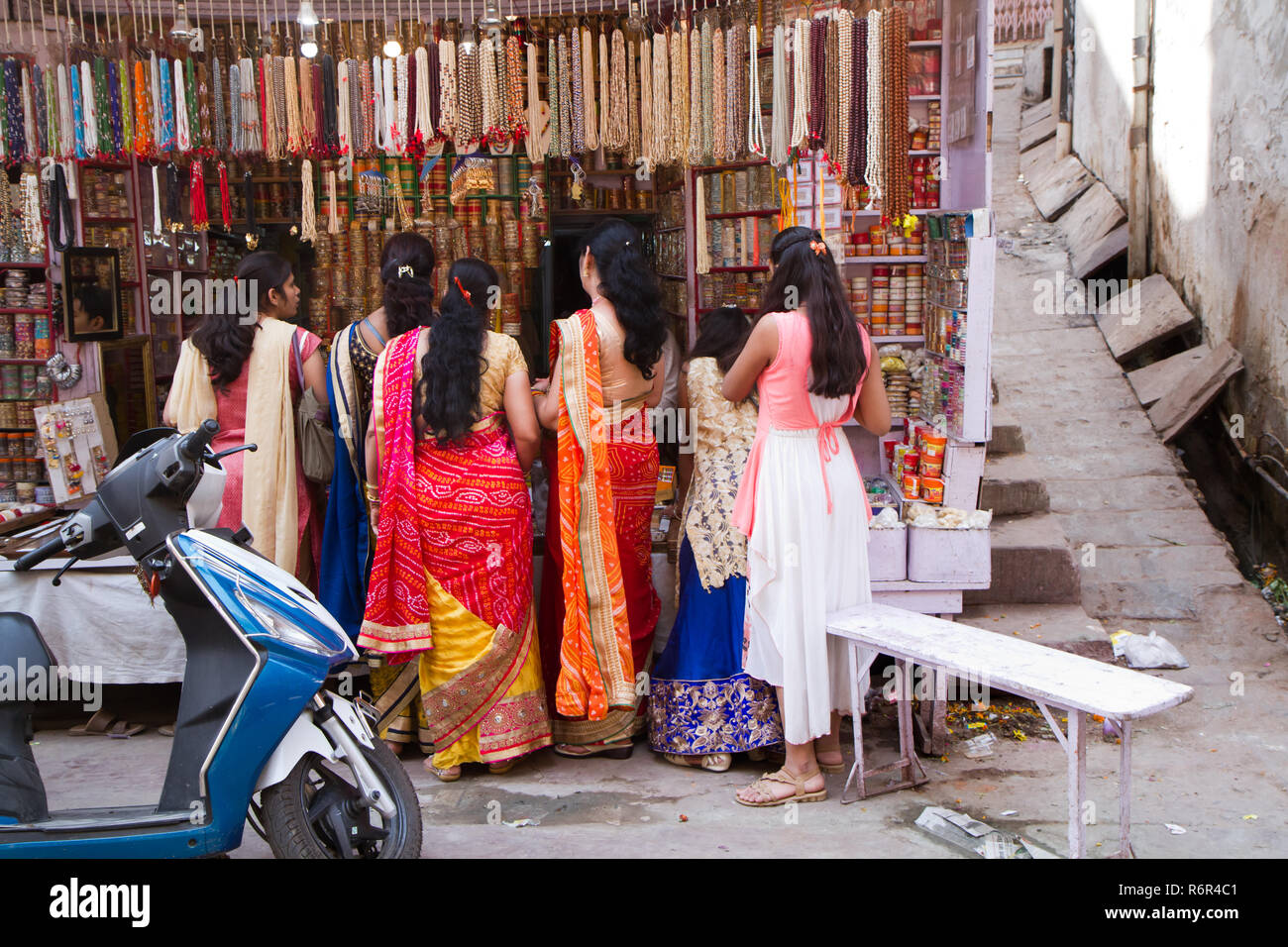 mathura in india, sacred town of krishna Stock Photo - Alamy