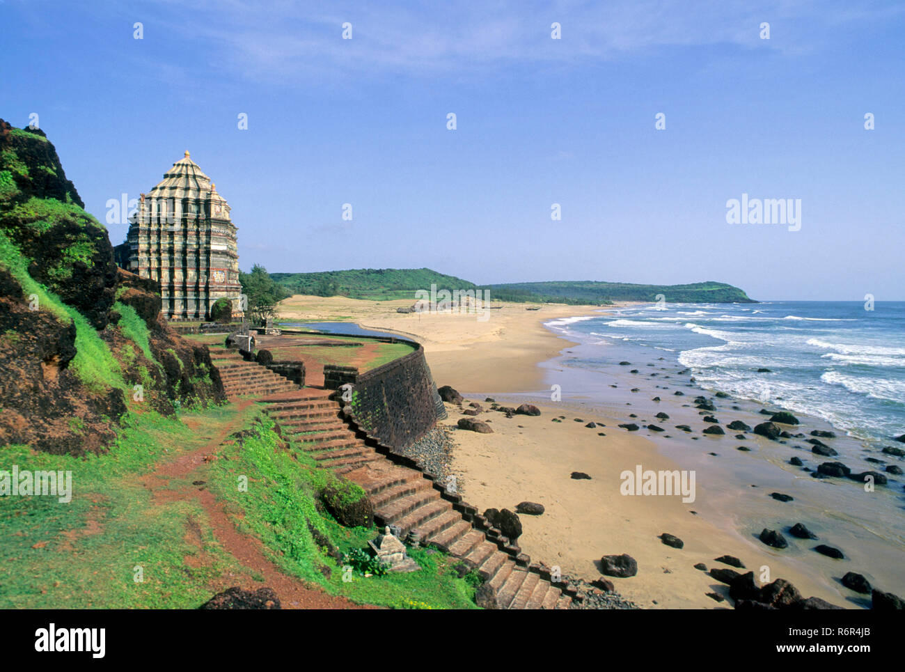 Kunkeshwar temple hi-res stock photography and images - Alamy