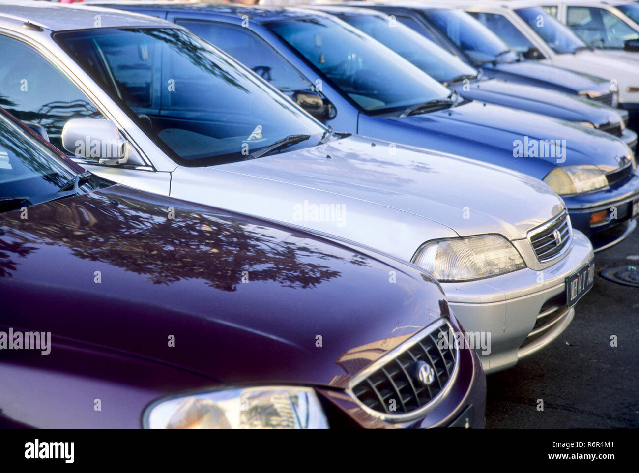 Cars Parked Too Close High Resolution Stock Photography and Images - Alamy